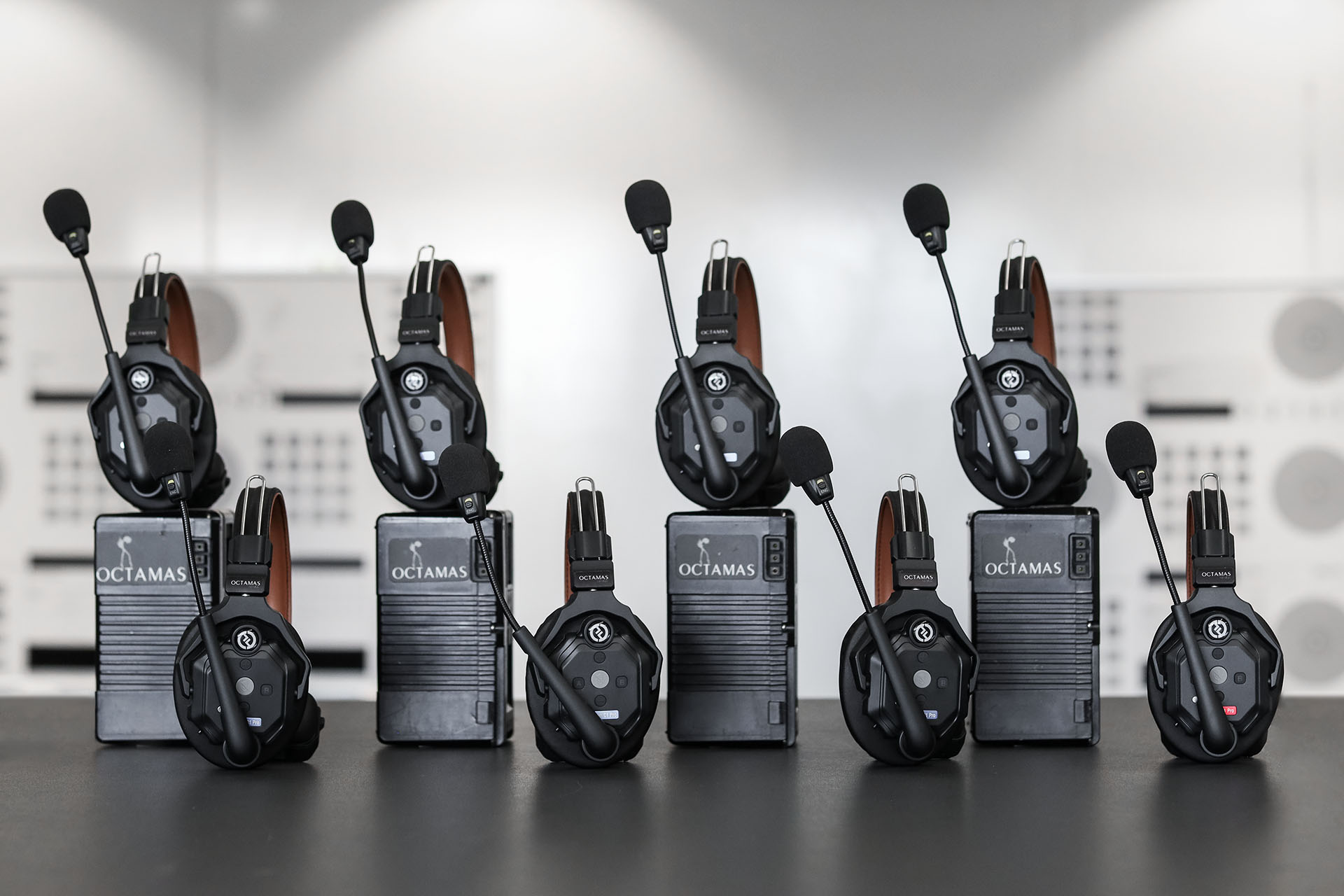 Hollyland Solidcom C1 Pro-8S - OCTAMAS rental